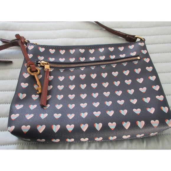 Fossil | Bags | Fossil Piper Toaster Navy Heart Print Crossbody Bag ...